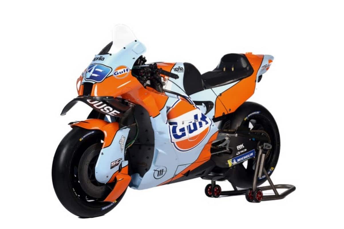 MotoGP | Aprilia Trackhouse in pista con i colori Gulf Oil
