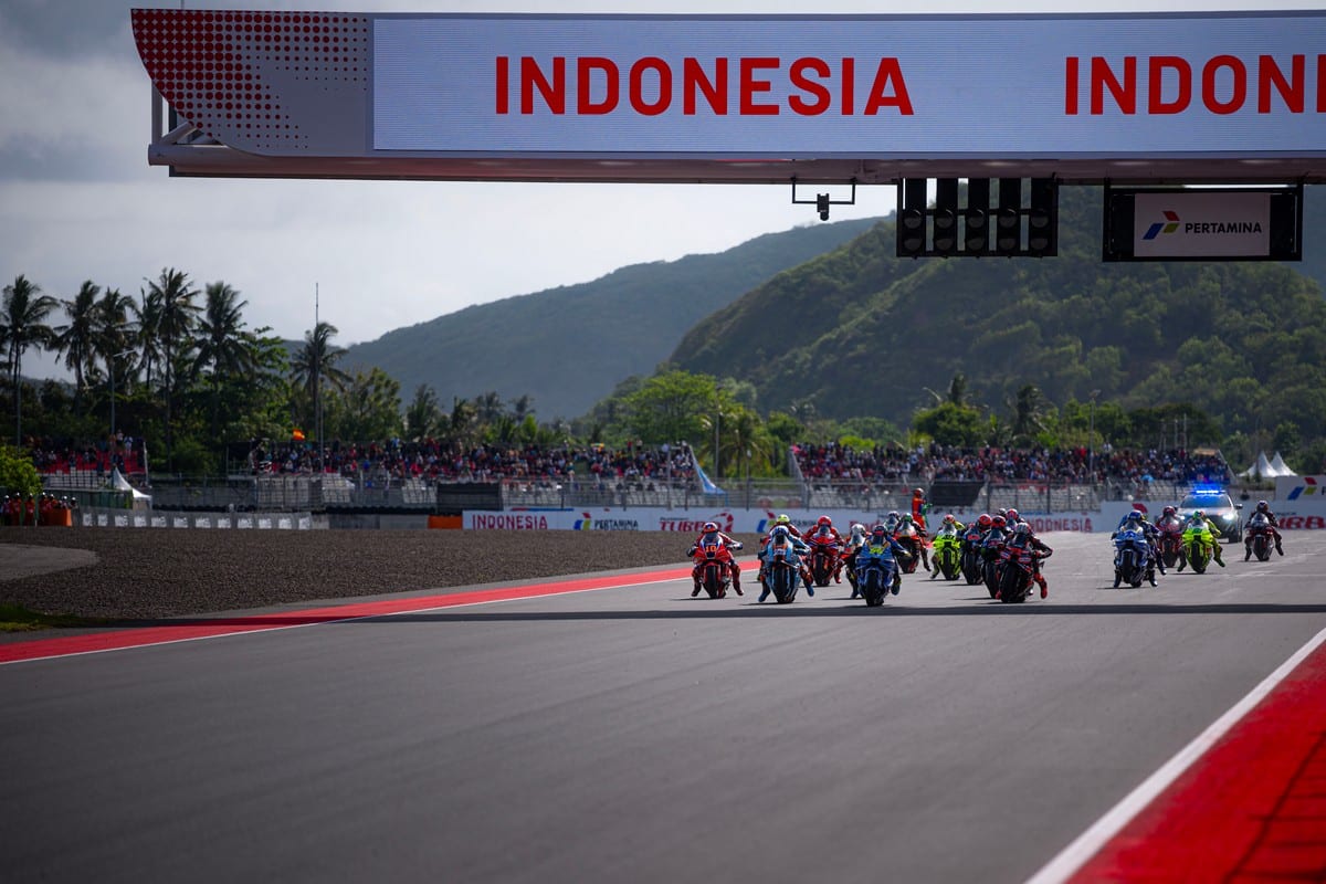 Motogp Gp Indonesia 2025 The Race Live Live And Photos